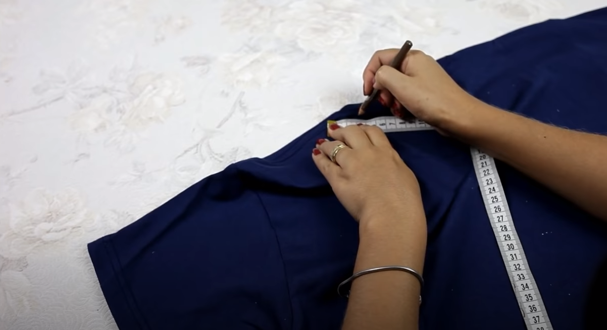 DiY 9 Idéias de customização de camisetas - Modabadá